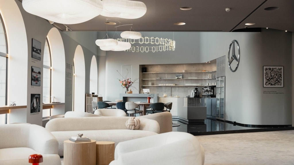 Mercedes-Benz Studio